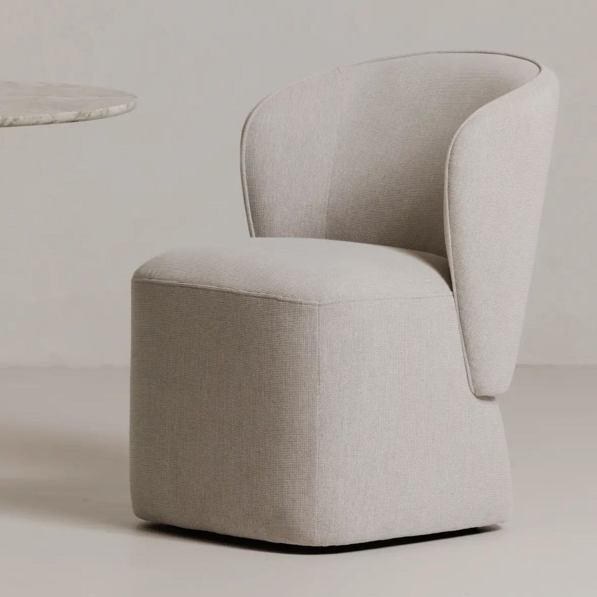 Larson Rolling Dining Chair – Simone & Ivy