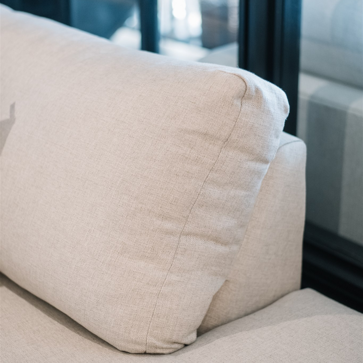 Jocelyne Collection – Simone & Ivy